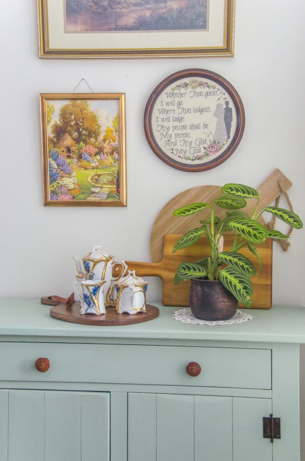 Cuddle up for Winter with these Cozy Cottage Core Room Ideas - Harbour ...