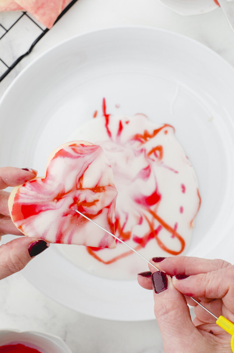 Marbled Icing for Sugar Cookies - Harbour Breeze Home