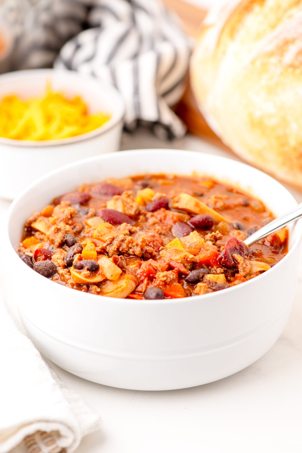 Warm Up with this Classic Chili Recipe with Beans and Ground Beef ...